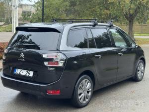 Black Citroen c4-picasso 2014 in Jurmala, with an engine capacity of 2.00 L and mileage of 278 thousand km for 6200 €, photo 4 on AUTOMOTO.COM.LV