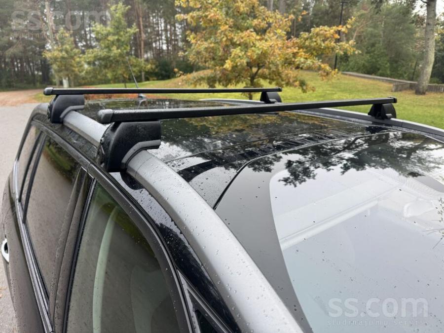 Black Citroen c4-picasso 2014 in Jurmala, with an engine capacity of 2.00 L and mileage of 278 thousand km for 6200 €, photo 9 on AUTOMOTO.COM.LV