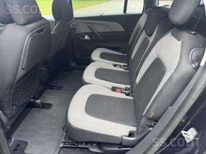 Black Citroen c4-picasso 2014 in Jurmala, with an engine capacity of 2.00 L and mileage of 278 thousand km for 6200 €, photo 10 on AUTOMOTO.COM.LV