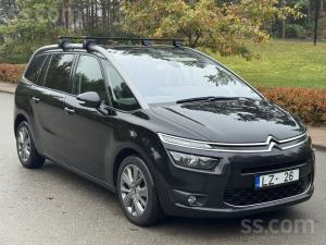 Melns Citroen c4-picasso 2014 Jūrmala, ar dzinēja tilpumu 2.00 L un nobraukumu 278 tūkst. km par 6200 €, foto  vietnē AUTOMOTO.COM.LV