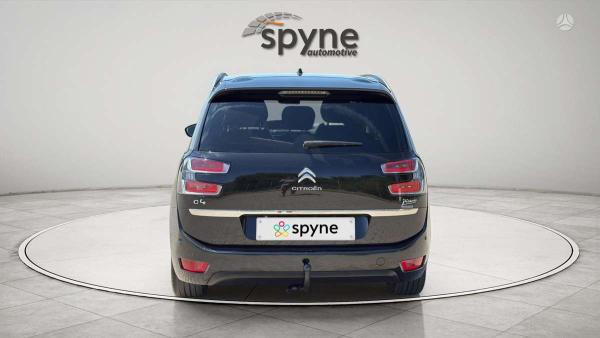 Black Citroen c4-picasso 2015 in Marijampole, with an engine capacity of 1.56 L and mileage of 220 thousand km for 5400 €, photo 7 on AUTOMOTO.COM.LV