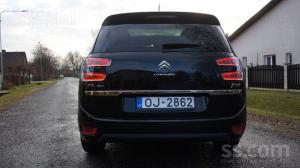Melns Citroen c4-picasso 2016 Jelgava, ar dzinēja tilpumu 2.00 L un nobraukumu 0 tūkst. km par 8990 €, foto 3 vietnē AUTOMOTO.COM.LV