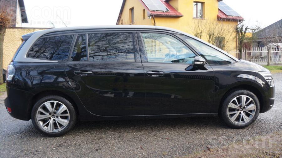 Melns Citroen c4-picasso 2016 Jelgava, ar dzinēja tilpumu 2.00 L un nobraukumu 0 tūkst. km par 8990 €, foto 5 vietnē AUTOMOTO.COM.LV