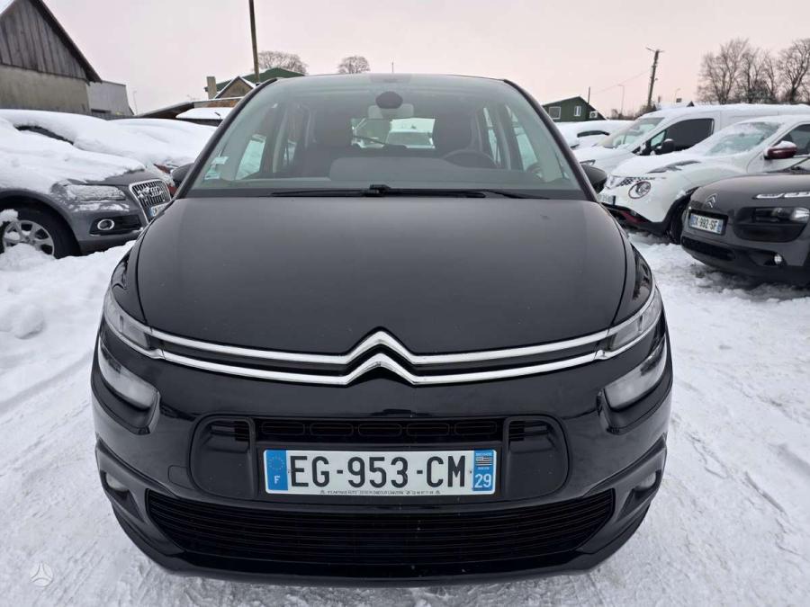Black Citroen c4-picasso 2016 in Taurage, with an engine capacity of 1.56 L and mileage of 250 thousand km for 5100 €, photo 2 on AUTOMOTO.COM.LV
