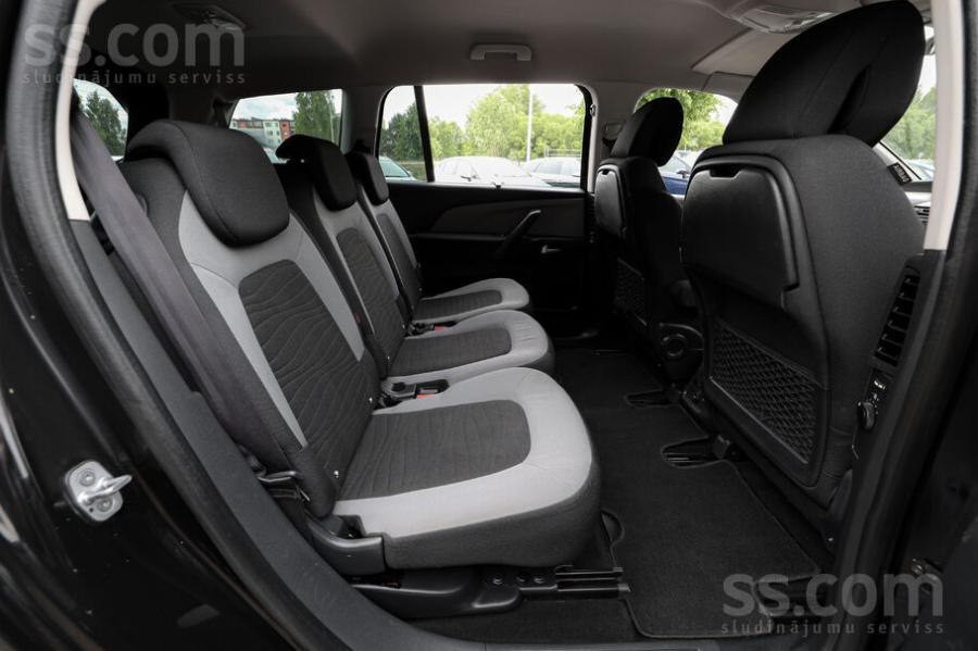 Melns Citroen c4-picasso 2016 Jelgava, ar dzinēja tilpumu 1.60 L un nobraukumu 0 tūkst. km par 7990 €, foto 11 vietnē AUTOMOTO.COM.LV