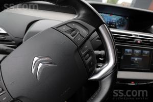Melns Citroen c4-picasso 2016 Jelgava, ar dzinēja tilpumu 1.60 L un nobraukumu 0 tūkst. km par 7990 €, foto 19 vietnē AUTOMOTO.COM.LV