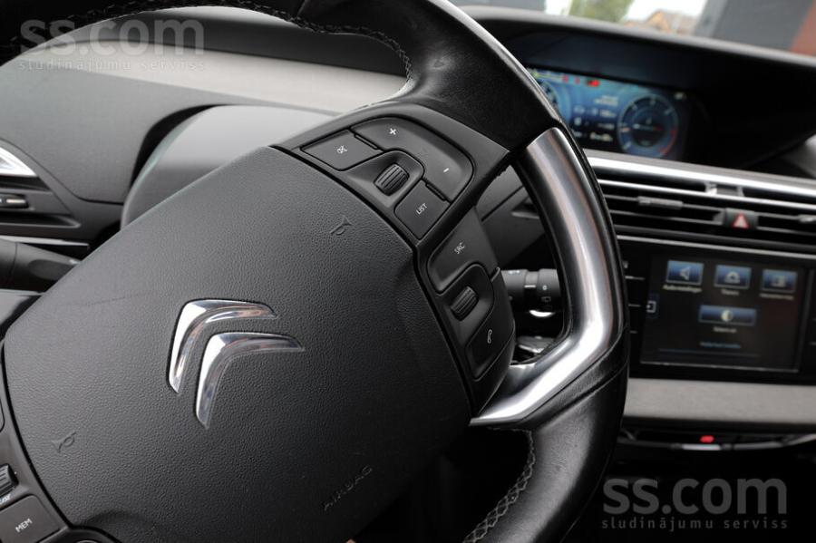Melns Citroen c4-picasso 2016 Jelgava, ar dzinēja tilpumu 1.60 L un nobraukumu 0 tūkst. km par 7990 €, foto 19 vietnē AUTOMOTO.COM.LV
