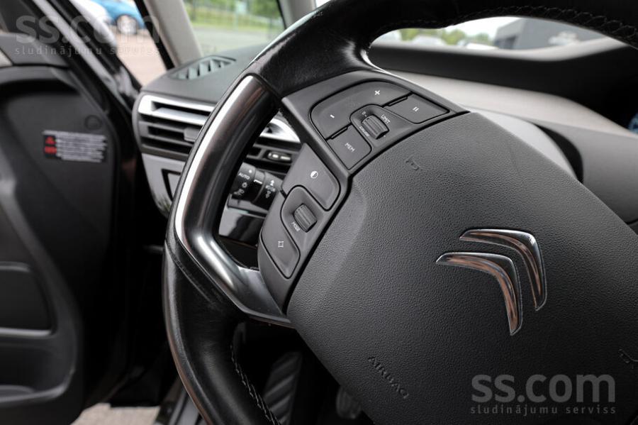 Melns Citroen c4-picasso 2016 Jelgava, ar dzinēja tilpumu 1.60 L un nobraukumu 0 tūkst. km par 7990 €, foto 20 vietnē AUTOMOTO.COM.LV