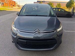 Black Citroen c4-picasso 2016 in Klaipeda, with an engine capacity of 2.00 L and mileage of 241 thousand km for 4490 €, photo 5 on AUTOMOTO.COM.LV