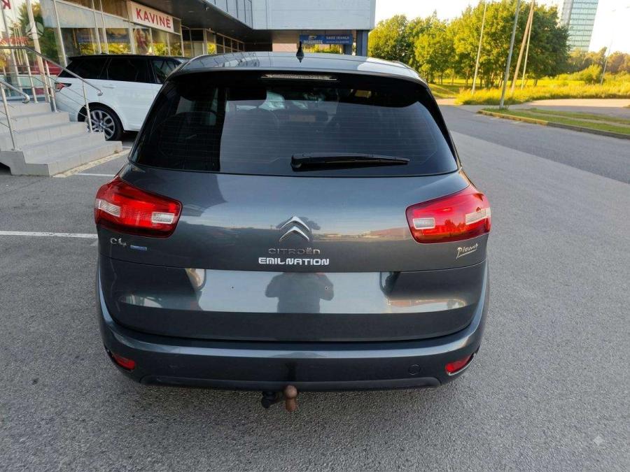 Black Citroen c4-picasso 2016 in Klaipeda, with an engine capacity of 2.00 L and mileage of 241 thousand km for 4490 €, photo 6 on AUTOMOTO.COM.LV