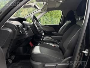 Melns Citroen c4-picasso 2017 Jelgava, ar dzinēja tilpumu 1.20 L un nobraukumu 127 tūkst. km par 7590 €, foto 10 vietnē AUTOMOTO.COM.LV