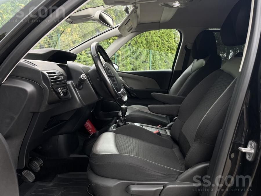 Melns Citroen c4-picasso 2017 Jelgava, ar dzinēja tilpumu 1.20 L un nobraukumu 127 tūkst. km par 7590 €, foto 10 vietnē AUTOMOTO.COM.LV