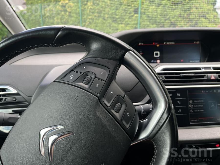 Melns Citroen c4-picasso 2017 Jelgava, ar dzinēja tilpumu 1.20 L un nobraukumu 127 tūkst. km par 7590 €, foto 23 vietnē AUTOMOTO.COM.LV