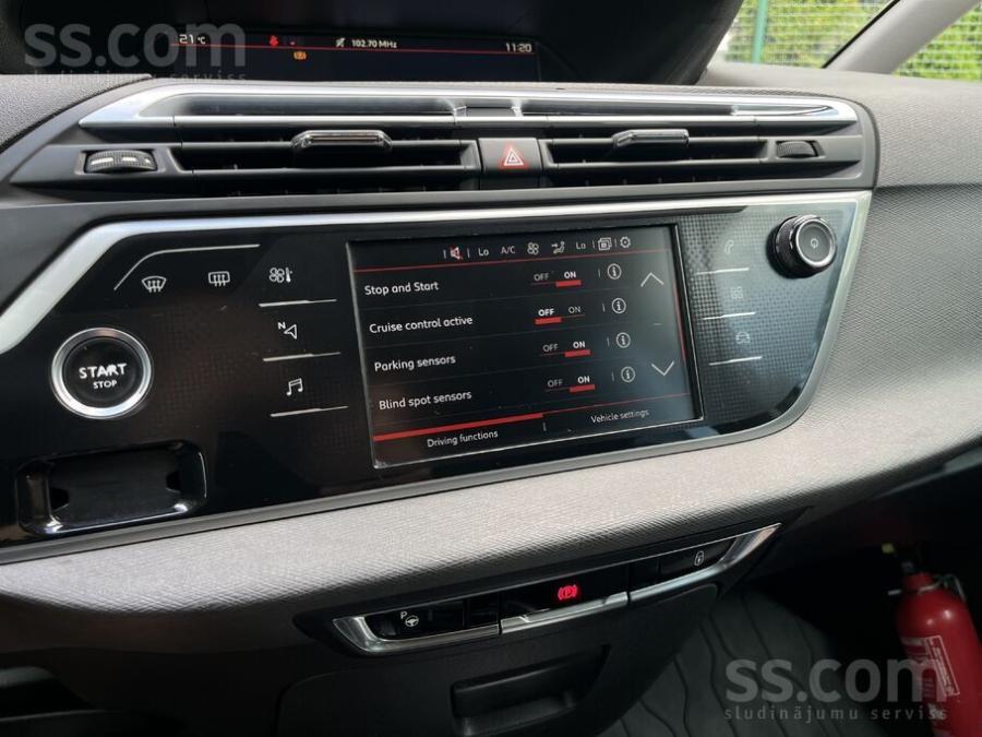 Melns Citroen c4-picasso 2017 Jelgava, ar dzinēja tilpumu 1.20 L un nobraukumu 127 tūkst. km par 7590 €, foto 27 vietnē AUTOMOTO.COM.LV