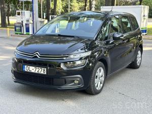 Black Citroen c4-picasso 2020 in Riga, with an engine capacity of 1.20 L and mileage of 198 thousand km for 10699 €, photo 6 on AUTOMOTO.COM.LV
