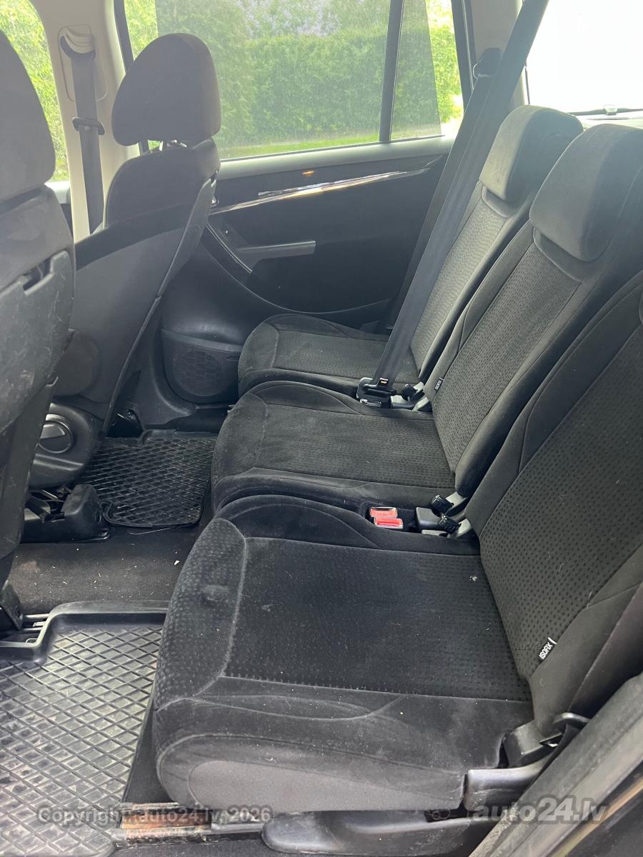 Melns Citroen c4-picasso 2007 Tallina, ar dzinēja tilpumu 2.00 L un nobraukumu 326 tūkst. km par 1000 €, foto 4 vietnē AUTOMOTO.COM.LV