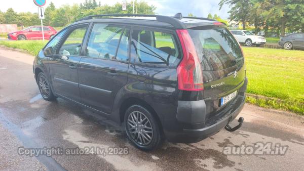 Melns Citroen c4-picasso 2008 Tallina, ar dzinēja tilpumu 1.60 L un nobraukumu 313 tūkst. km par 2250 €, foto 4 vietnē AUTOMOTO.COM.LV