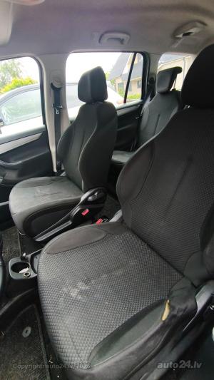 Melns Citroen c4-picasso 2008 Tallina, ar dzinēja tilpumu 1.60 L un nobraukumu 313 tūkst. km par 2250 €, foto 14 vietnē AUTOMOTO.COM.LV