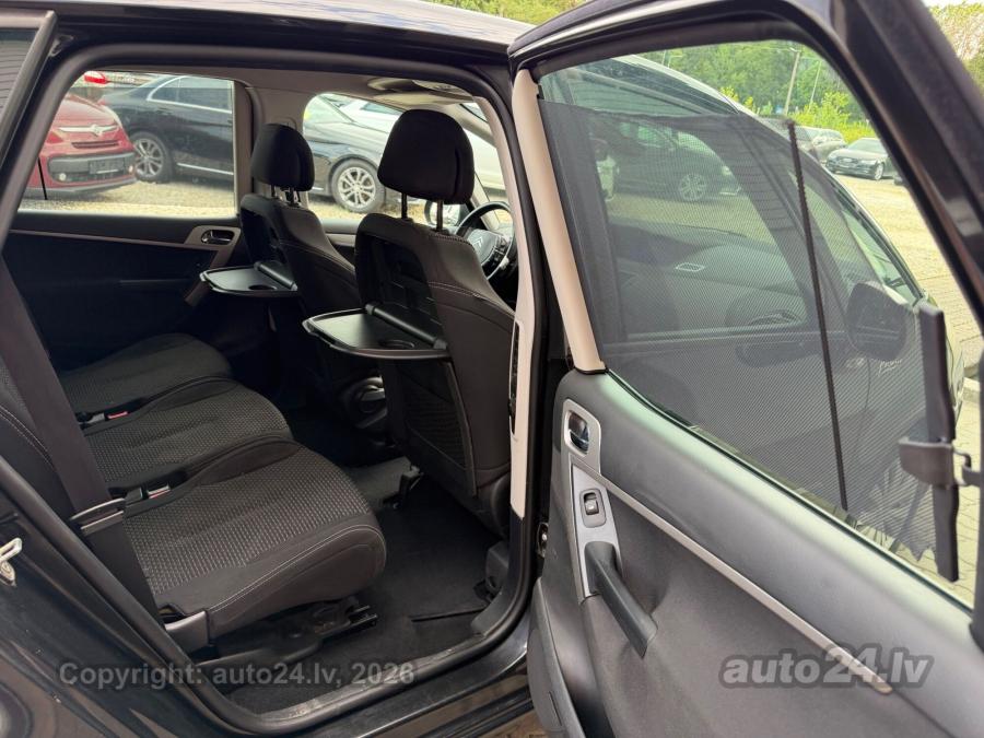 Melns Citroen c4-picasso 2008 Veru, ar dzinēja tilpumu 1.60 L un nobraukumu 267 tūkst. km par 1790 €, foto 8 vietnē AUTOMOTO.COM.LV