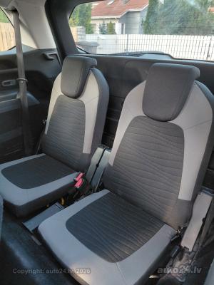 Melns Citroen c4-picasso 2014 Tallina, ar dzinēja tilpumu 1.60 L un nobraukumu 258 tūkst. km par 4000 €, foto 14 vietnē AUTOMOTO.COM.LV