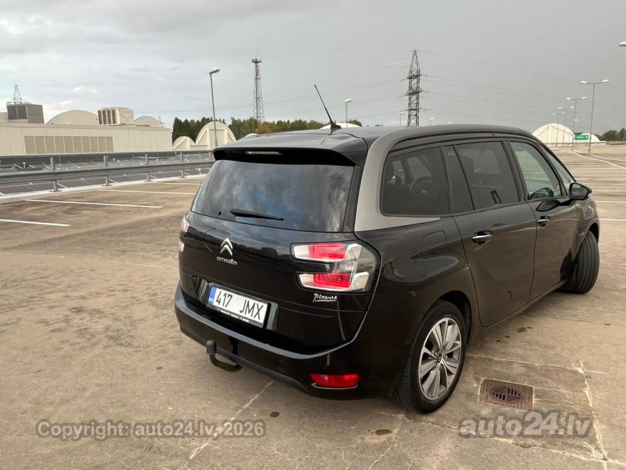 Melns Citroen c4-picasso 2014 Tallina, ar dzinēja tilpumu 1.60 L un nobraukumu 285 tūkst. km par 6500 €, foto 4 vietnē AUTOMOTO.COM.LV