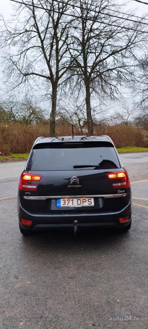 Melns Citroen c4-picasso 2018 Tallina, ar dzinēja tilpumu 1.20 L un nobraukumu 210 tūkst. km par 11490 €, foto 6 vietnē AUTOMOTO.COM.LV
