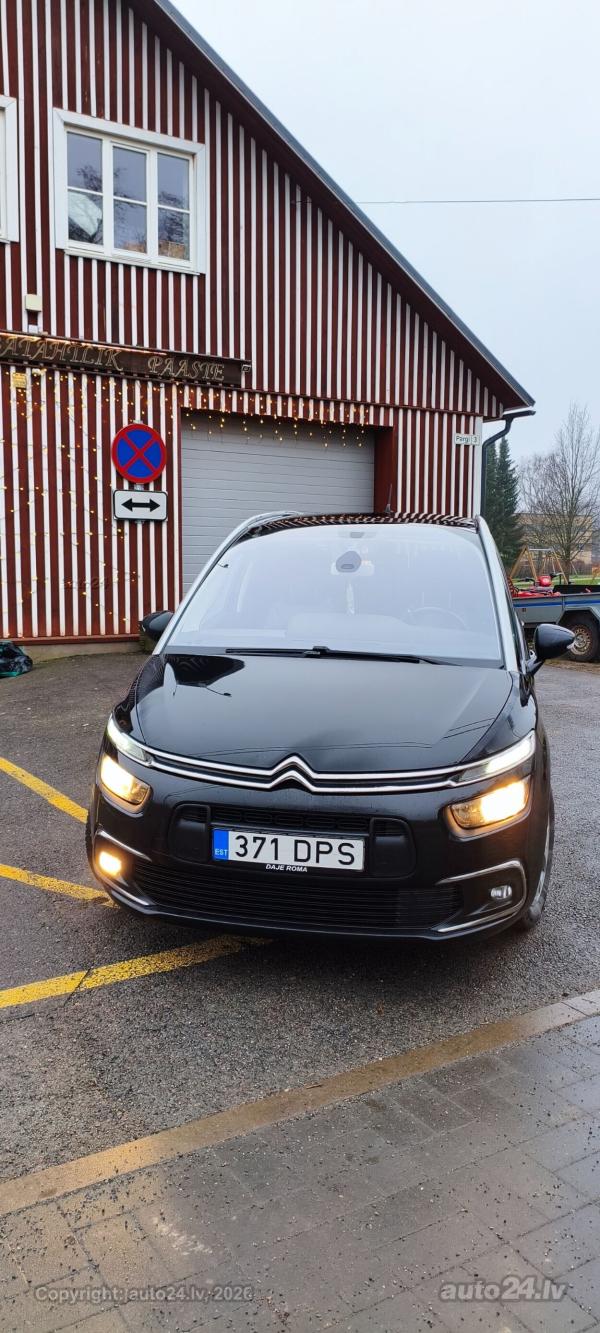 Melns Citroen c4-picasso 2018 Tallina, ar dzinēja tilpumu 1.20 L un nobraukumu 210 tūkst. km par 11490 €, foto 8 vietnē AUTOMOTO.COM.LV