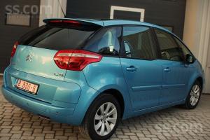 Blue Citroen c4-picasso 2007 in Riga, with an engine capacity of 1.60 L and mileage of 0 thousand km for 1895 €, photo 7 on AUTOMOTO.COM.LV