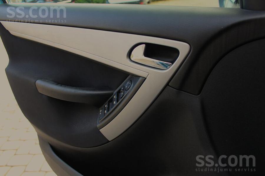 Blue Citroen c4-picasso 2007 in Riga, with an engine capacity of 1.60 L and mileage of 0 thousand km for 1895 €, photo 23 on AUTOMOTO.COM.LV