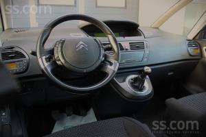 Blue Citroen c4-picasso 2007 in Riga, with an engine capacity of 1.60 L and mileage of 0 thousand km for 1895 €, photo 32 on AUTOMOTO.COM.LV