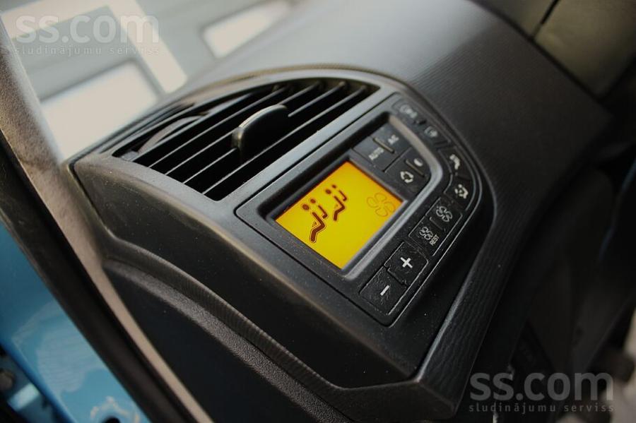 Blue Citroen c4-picasso 2007 in Riga, with an engine capacity of 1.60 L and mileage of 0 thousand km for 1895 €, photo 33 on AUTOMOTO.COM.LV
