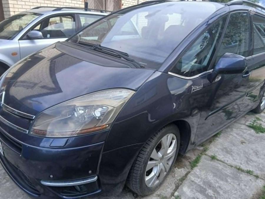 Blue Citroen c4-picasso 2007 in Taurage, with an engine capacity of 1.56 L and mileage of 308 thousand km for 1800 €, photo 3 on AUTOMOTO.COM.LV