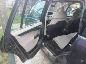 Blue Citroen c4-picasso 2007 in Taurage, with an engine capacity of 1.56 L and mileage of 308 thousand km for 1800 €, photo 9 on AUTOMOTO.COM.LV