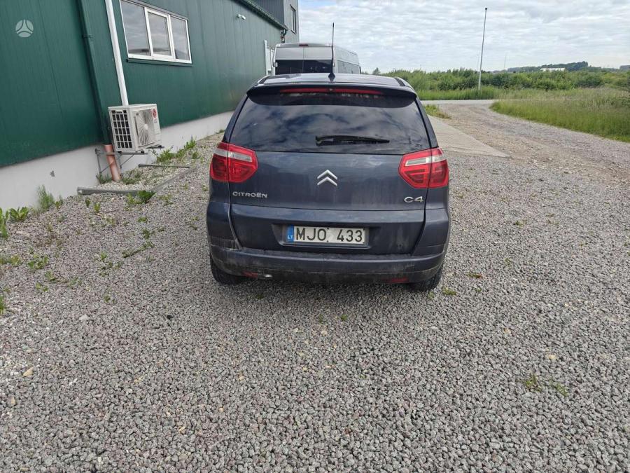 Blue Citroen c4-picasso 2008 in Klaipeda, with an engine capacity of 1.60 L and mileage of 361 thousand km for 550 €, photo 5 on AUTOMOTO.COM.LV