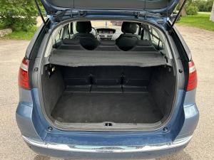 Blue Citroen c4-picasso 2010 in Grobiņa, with an engine capacity of 1.60 L and mileage of 258 thousand km for 3700 €, photo 5 on AUTOMOTO.COM.LV