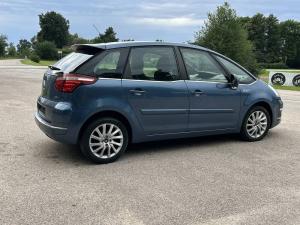Blue Citroen c4-picasso 2010 in Grobiņa, with an engine capacity of 1.60 L and mileage of 258 thousand km for 3700 €, photo 6 on AUTOMOTO.COM.LV