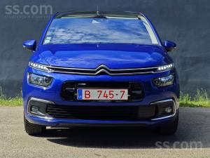 Zils Citroen c4-picasso 2016 Ogre, ar dzinēja tilpumu 1.20 L un nobraukumu 105 tūkst. km par 7900 €, foto  vietnē AUTOMOTO.COM.LV