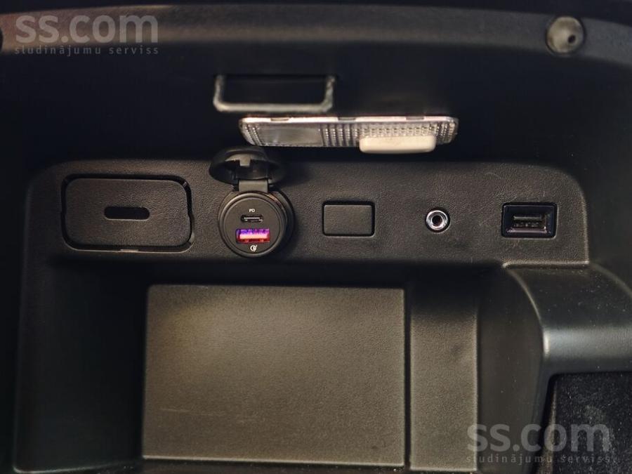 Zils Citroen c4-picasso 2016 Ogre, ar dzinēja tilpumu 1.20 L un nobraukumu 105 tūkst. km par 7900 €, foto 23 vietnē AUTOMOTO.COM.LV