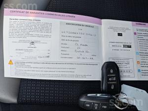 Zils Citroen c4-picasso 2016 Ogre, ar dzinēja tilpumu 1.20 L un nobraukumu 105 tūkst. km par 7900 €, foto 27 vietnē AUTOMOTO.COM.LV