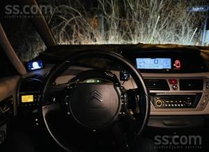 Zils Citroen c4-picasso 2007 Rīga, ar dzinēja tilpumu 2.00 L un nobraukumu 375 tūkst. km par 1650 €, foto 2 vietnē AUTOMOTO.COM.LV