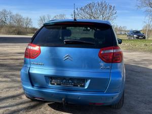 Blue Citroen c4-picasso 2007 in Riga, with an engine capacity of 1.60 L and mileage of 215 thousand km for 2990 €, photo 12 on AUTOMOTO.COM.LV