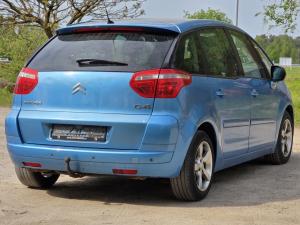 Blue Citroen c4-picasso 2007 in Riga, with an engine capacity of 1.60 L and mileage of 215 thousand km for 2990 €, photo 15 on AUTOMOTO.COM.LV