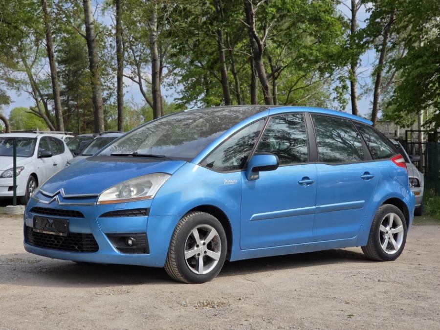 Blue Citroen c4-picasso 2007 in Riga, with an engine capacity of 1.60 L and mileage of 215 thousand km for 2990 €, photo 20 on AUTOMOTO.COM.LV