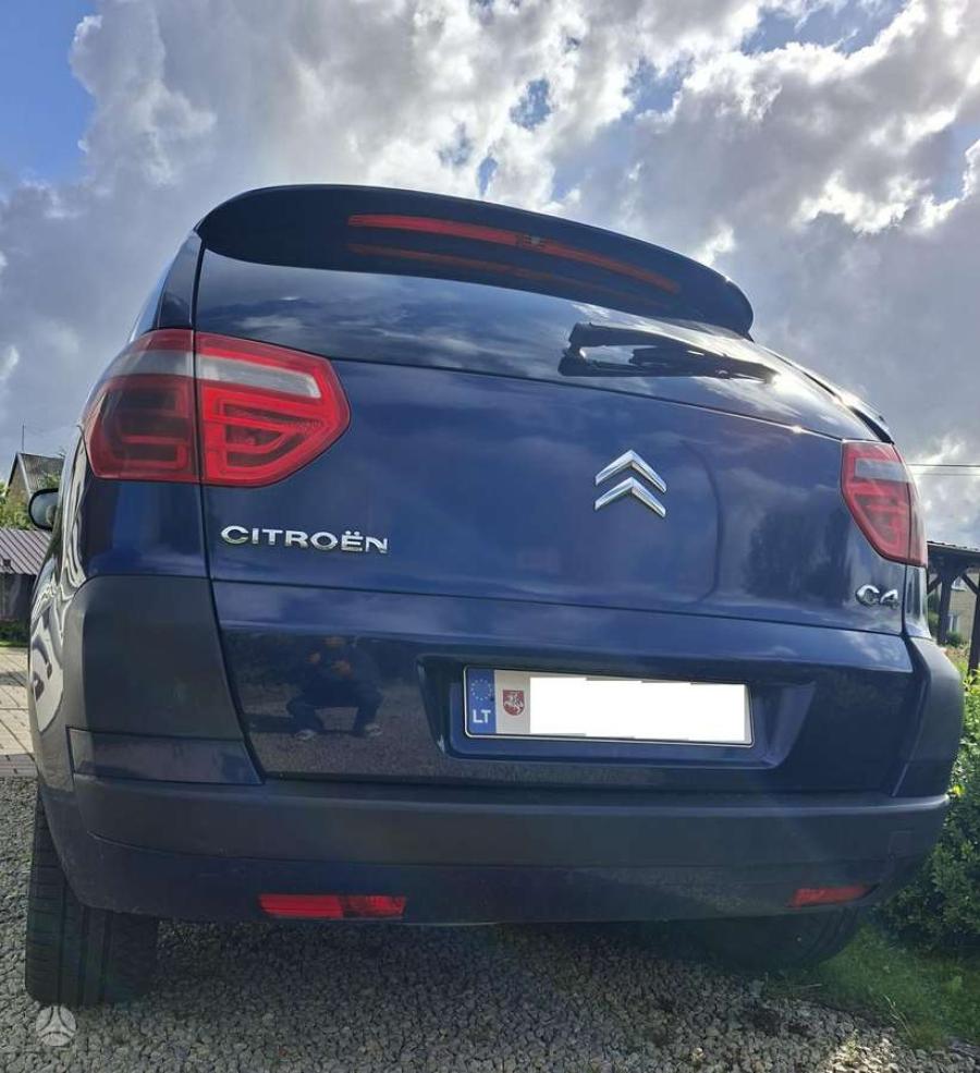 Blue Citroen c4-picasso 2007 in Kursenai, with an engine capacity of 1.56 L and mileage of 344 thousand km for 700 €, photo 1 on AUTOMOTO.COM.LV