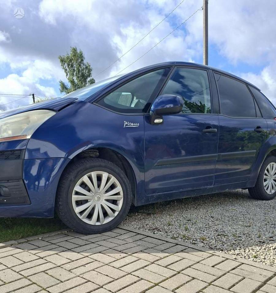 Blue Citroen c4-picasso 2007 in Kursenai, with an engine capacity of 1.56 L and mileage of 344 thousand km for 700 €, photo 3 on AUTOMOTO.COM.LV