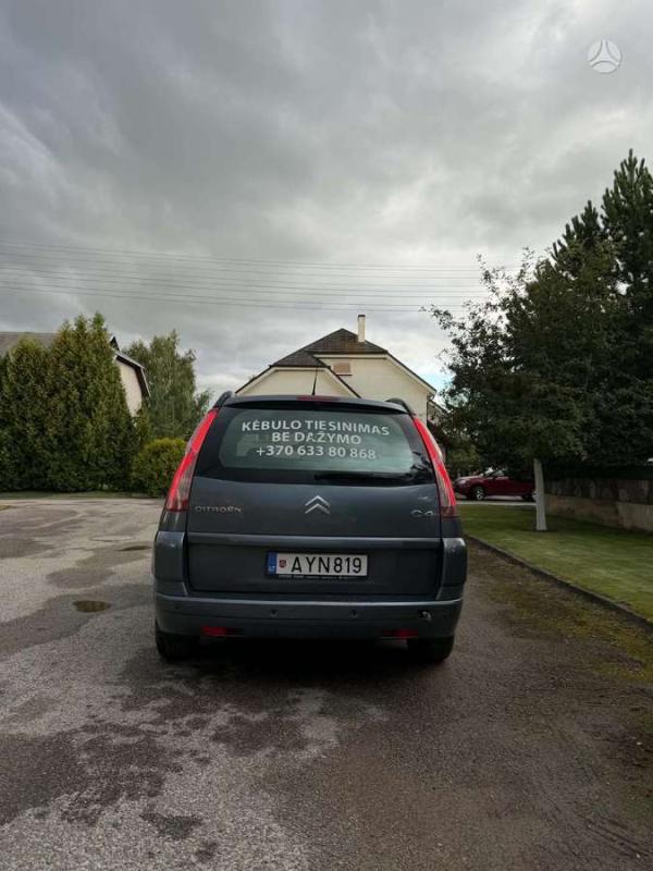 Blue Citroen c4-picasso 2007 in Panevezys, with an engine capacity of 2.00 L and mileage of 270 thousand km for 850 €, photo 4 on AUTOMOTO.COM.LV