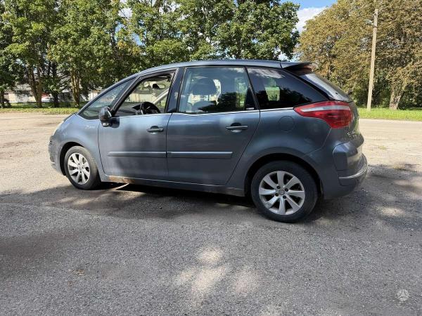 Blue Citroen c4-picasso 2007 in Marijampole, with an engine capacity of 1.56 L and mileage of 438 thousand km for 600 €, photo 7 on AUTOMOTO.COM.LV