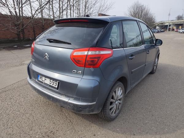 Blue Citroen c4-picasso 2008 in Siauliai, with an engine capacity of 1.60 L and mileage of 244 thousand km for 1250 €, photo 4 on AUTOMOTO.COM.LV