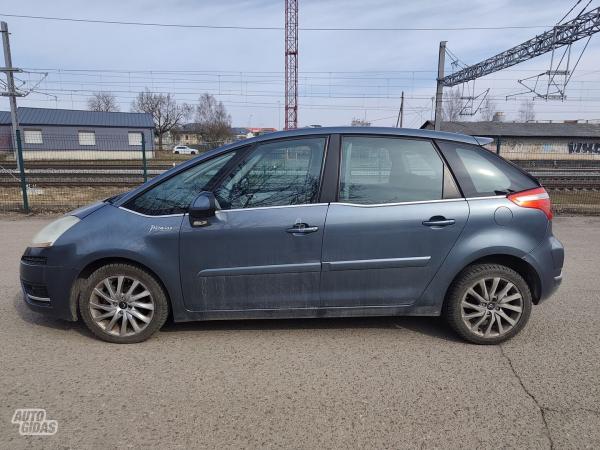 Blue Citroen c4-picasso 2008 in Siauliai, with an engine capacity of 1.60 L and mileage of 244 thousand km for 1250 €, photo 7 on AUTOMOTO.COM.LV