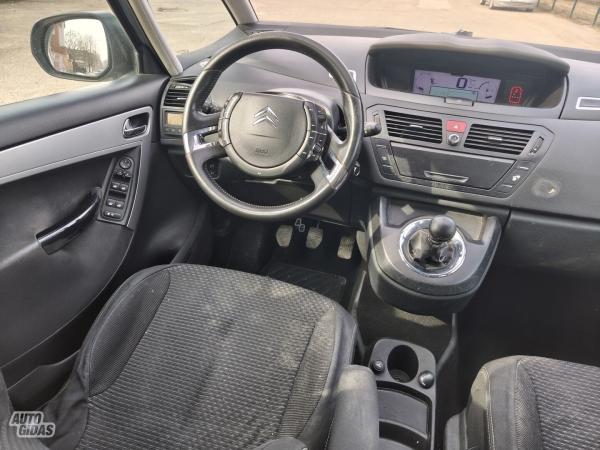 Blue Citroen c4-picasso 2008 in Siauliai, with an engine capacity of 1.60 L and mileage of 244 thousand km for 990 €, photo 9 on AUTOMOTO.COM.LV